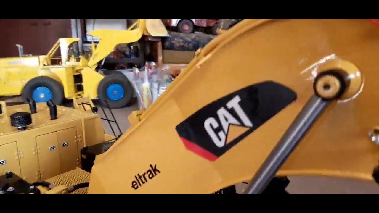 super rc CAT 6015 B modified - YouTube