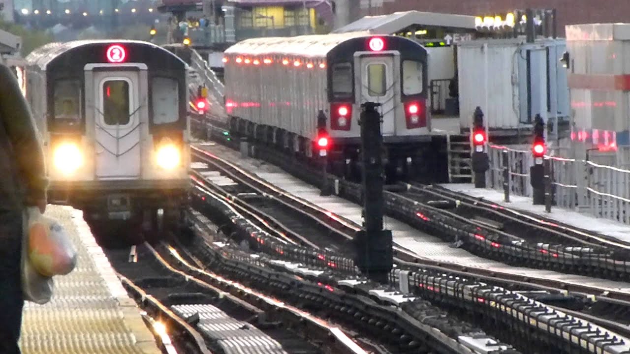 IRT White Plains Rd Line: R142 2 & 5 Trains at Simpson St plus R142A 6 ...