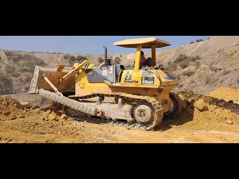 KOMATSU 85ESS Best performance in OB DUMP - YouTube