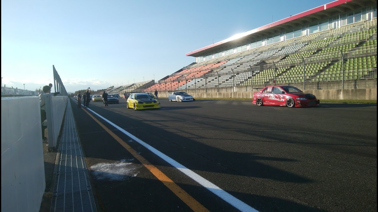 EG6 VS EK9 VS EG6 十勝スピードウェイ NHGT2021最終 - YouTube