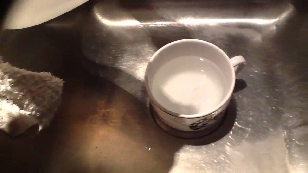 How to make a volcano using a cup! - YouTube