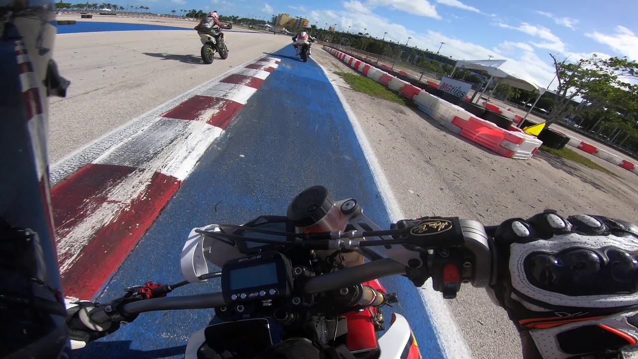 SFLMiniGP Round 8 AMR Motorplex Homestead F2 Class Heat 1 Honda Grom ...