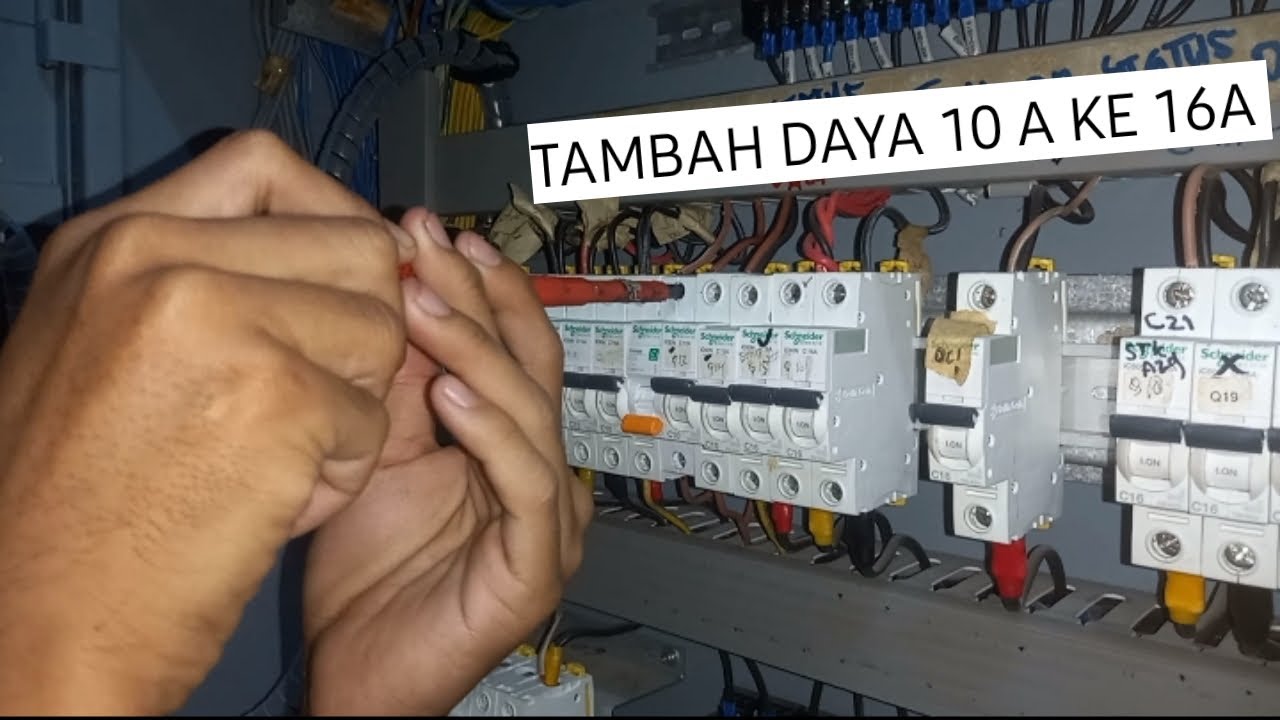 Cara mengganti Mcb dalam keadaan ada power - YouTube