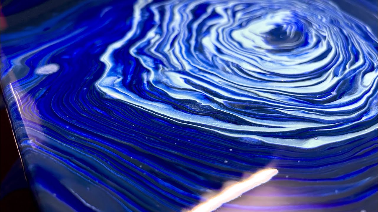 DARK AND MYSTERIOUS Blue Rose 🌹 💙💙- easy and simple pour - YouTube