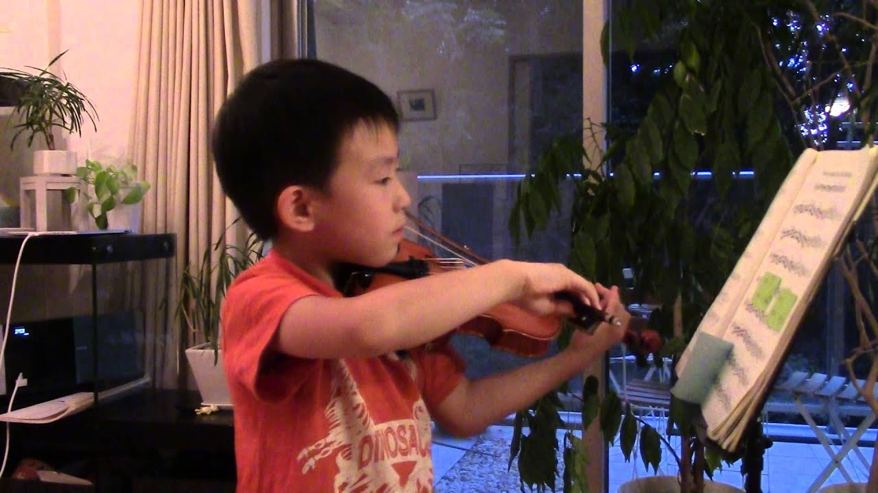 Scale - F-dur (F major) in 1st position [ヘ長調の音階] - YouTube