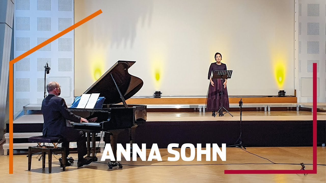 Anna Sohn singt im Advent - YouTube