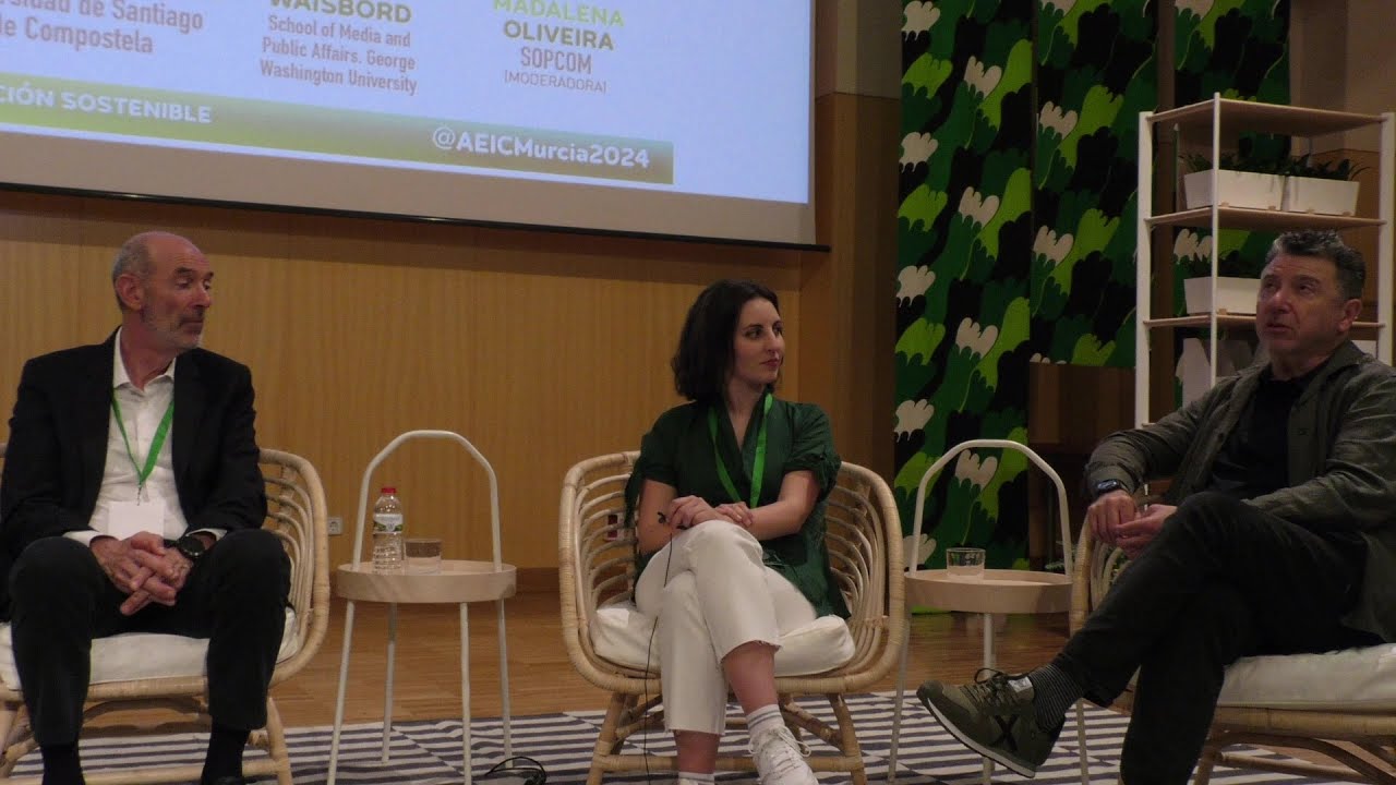 Silvio Waisbord, Marta Rodríguez Castro y Claudio Feijóo en el IX ...