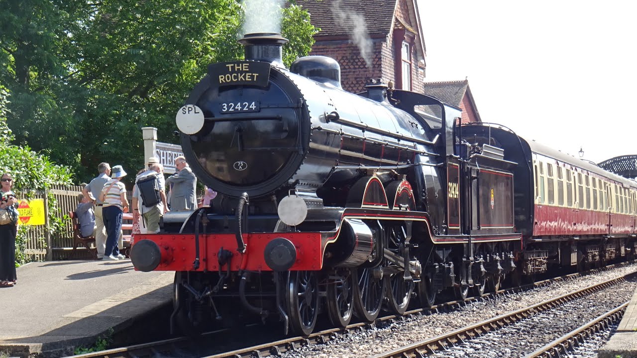 32424 Beachy Head in Action on the Bluebell Railway! 29th August 2024 ...