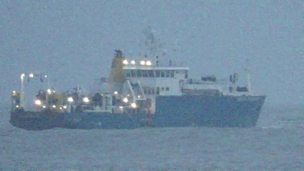 CEFAS ENDEAVOUR Evening in Swansea Bay - YouTube