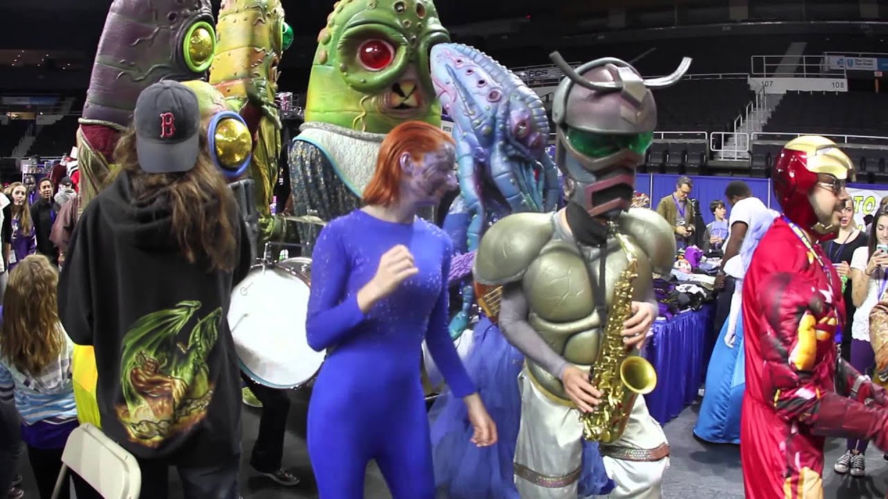 BIG NAZO ComiCon Creature Band (Iron Man Dance Clip) - YouTube