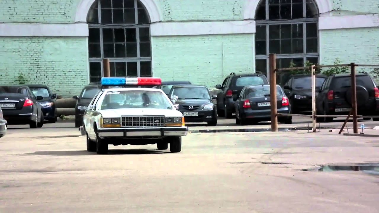 1983 Ford Crown Victoria Police in Moscow Auto-Retro Museum - YouTube