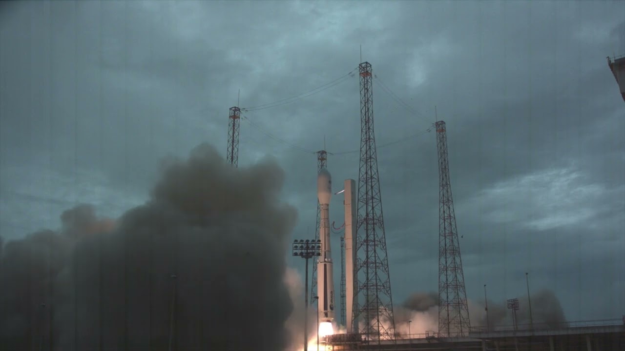 VV21 : retour en vidéo sur le vol inaugural de Vega-C ! - YouTube