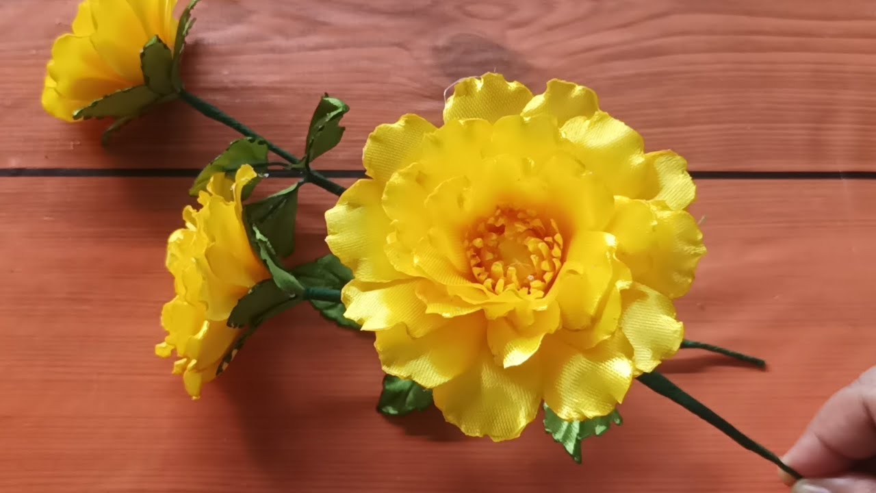 DIY || Bunga Mawar Kuning || Tutorial Membuat Bunga Dari Pita Satin ...