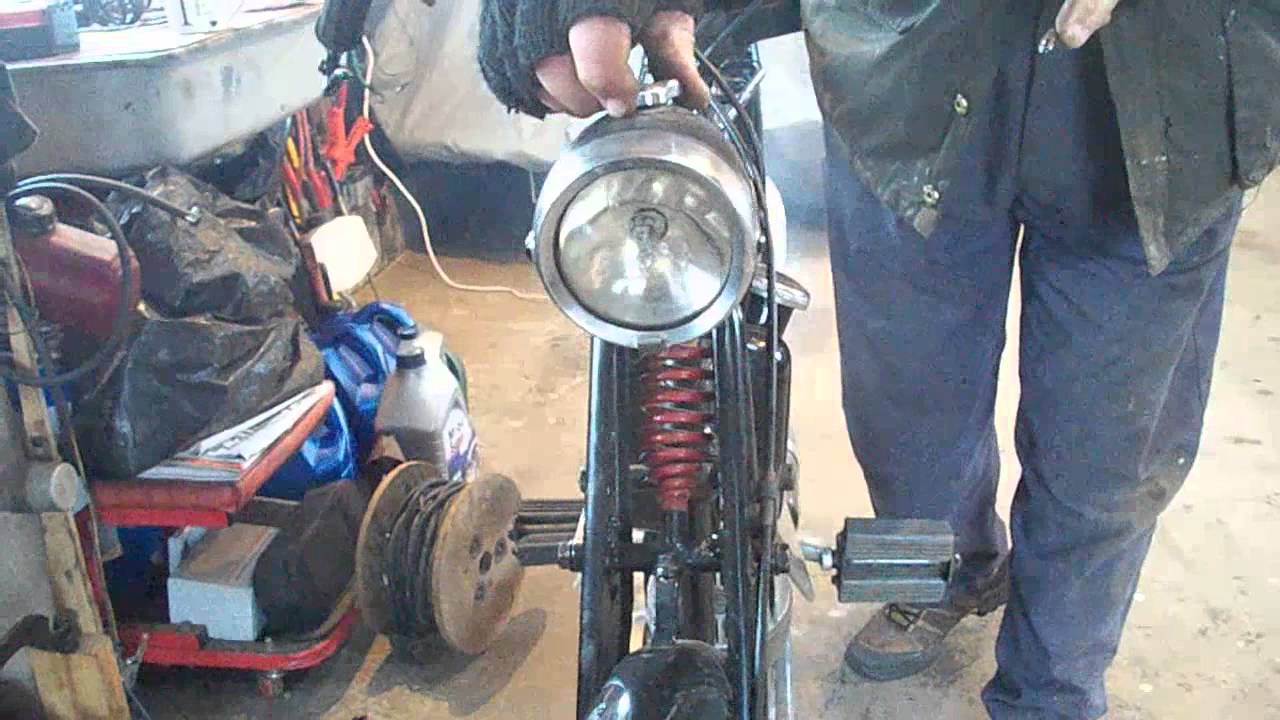1952 New Hudson 98cc Two Stroke 'Villiers' Engine - YouTube