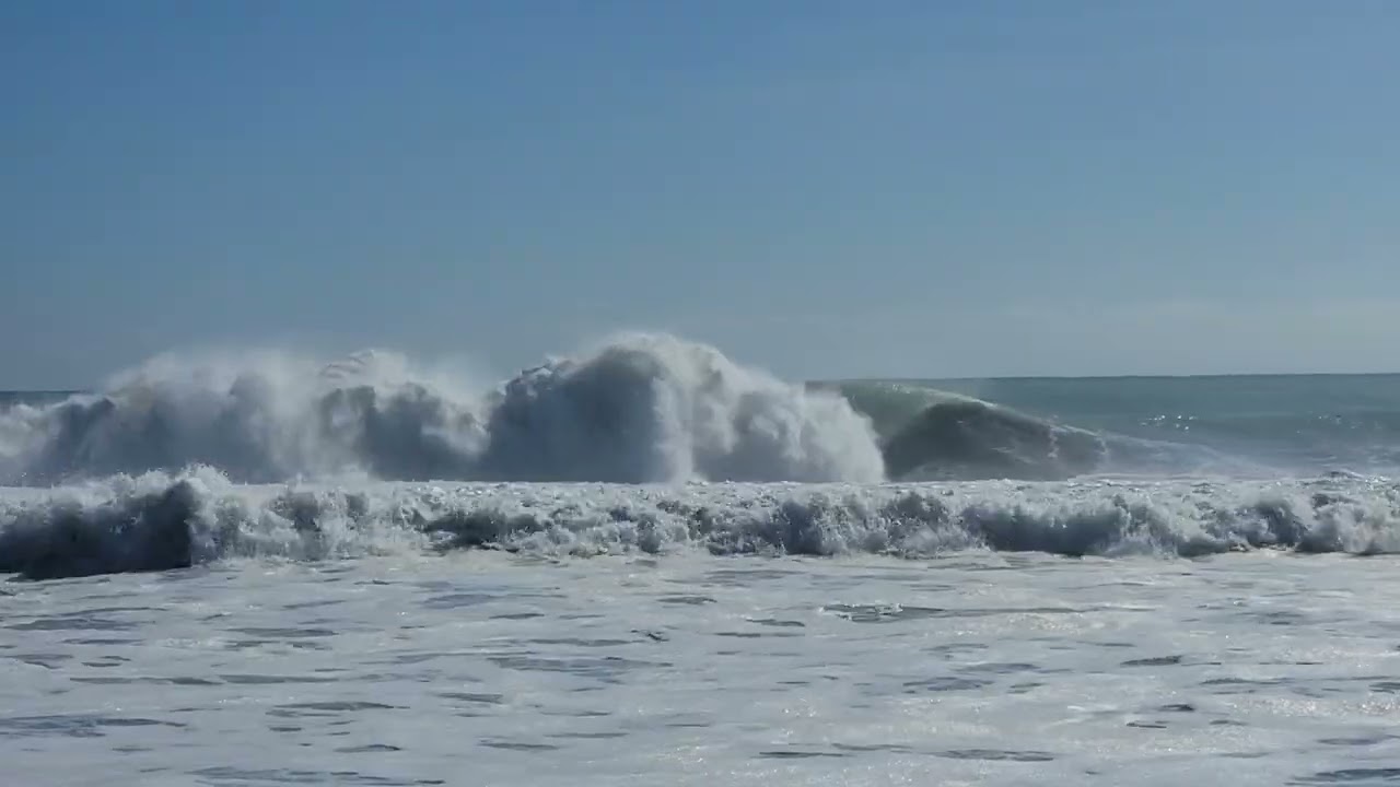 Hurricane Ian- South Beach Miami Surf - YouTube