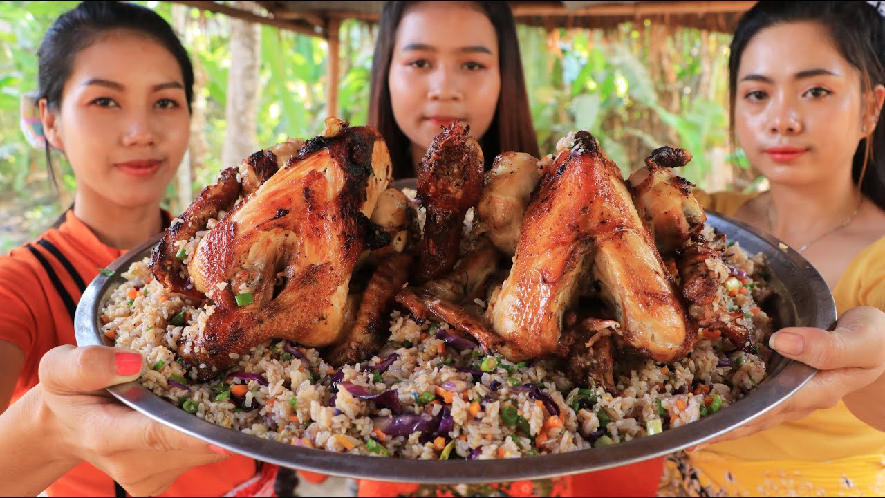Cooking Chicken Fried Rice recipe - Natural Life TV - YouTube