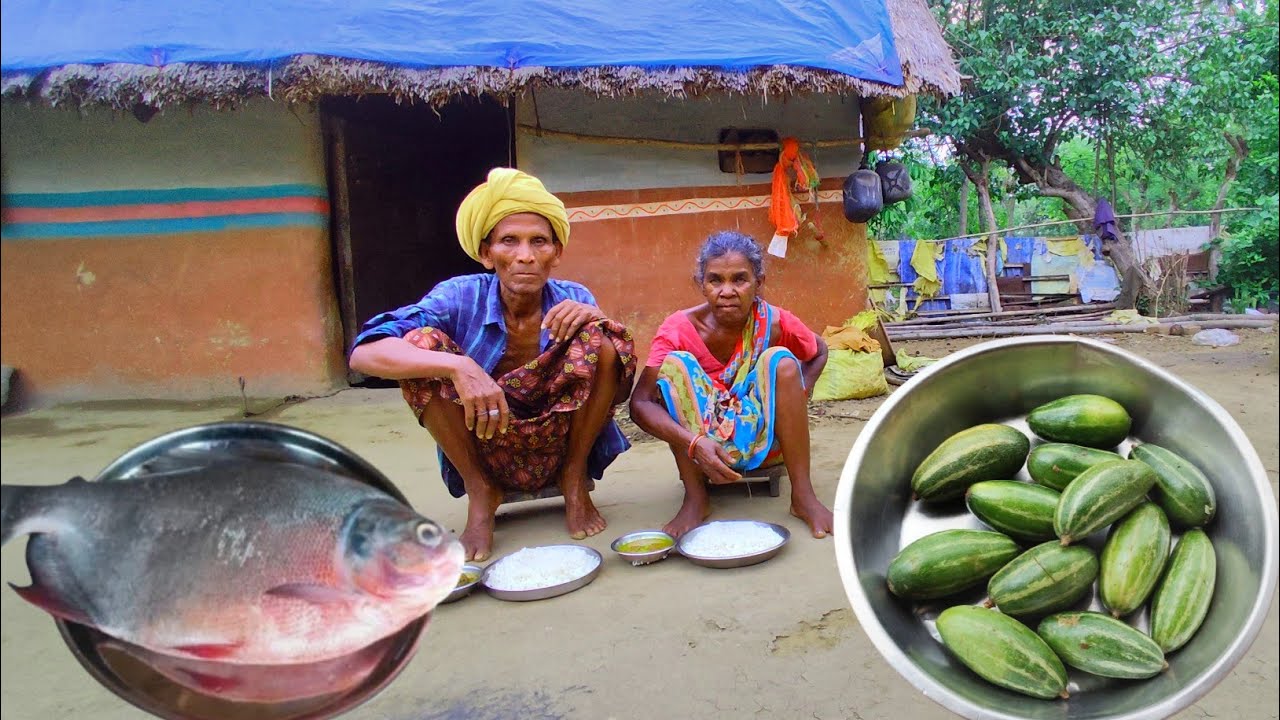rural grandma cooking FISH CURRY and eating with hot rice | how to cook ...