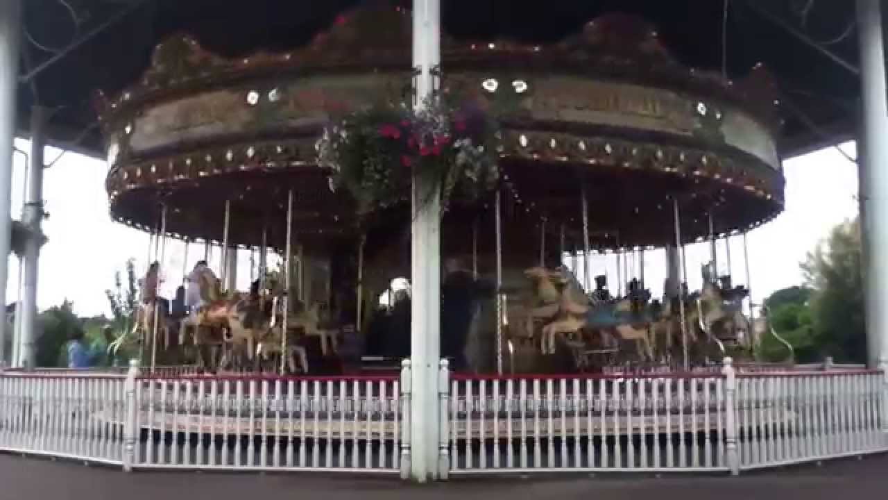 Devon's Crealy- Victorian Carousel- Off-Ride Footage - YouTube