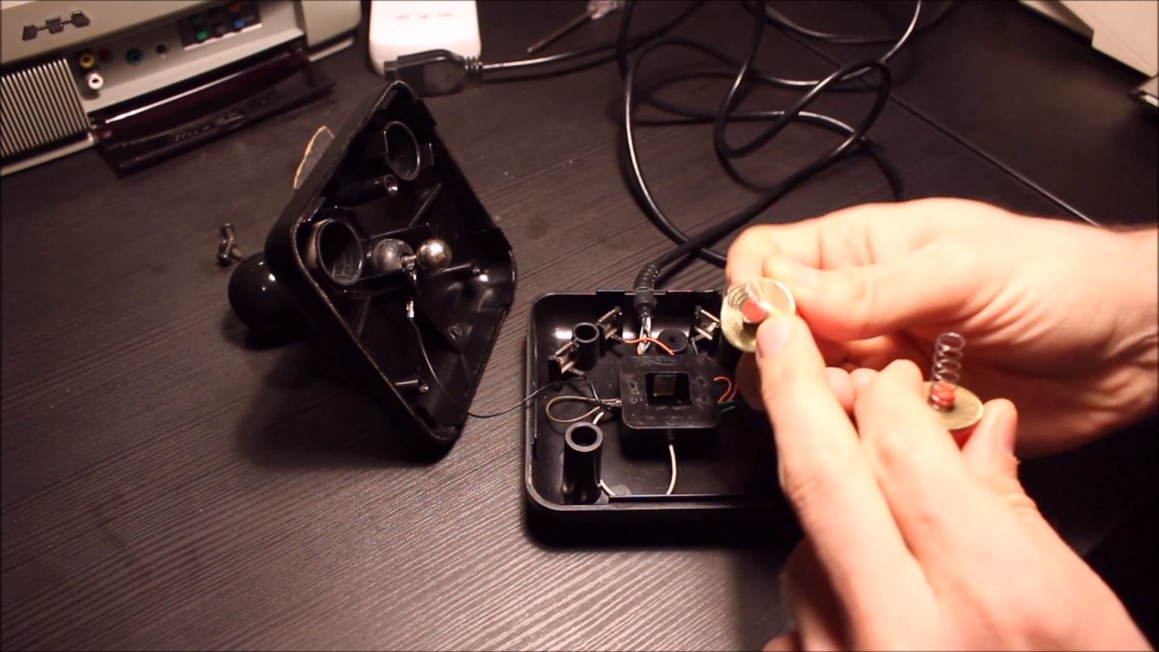 Smontiamo il Joystick Suncom TAC 2 e puliamo i contatti - YouTube