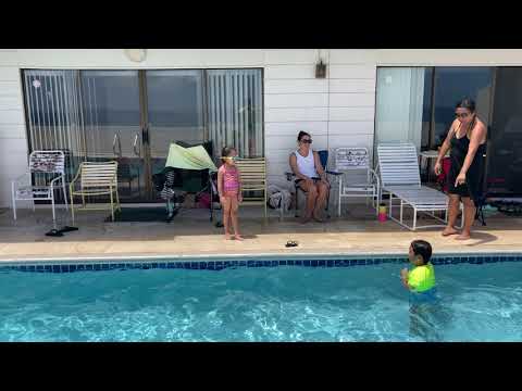 Izzy 6th bday pool party 8/7/21 #izzyplays - YouTube
