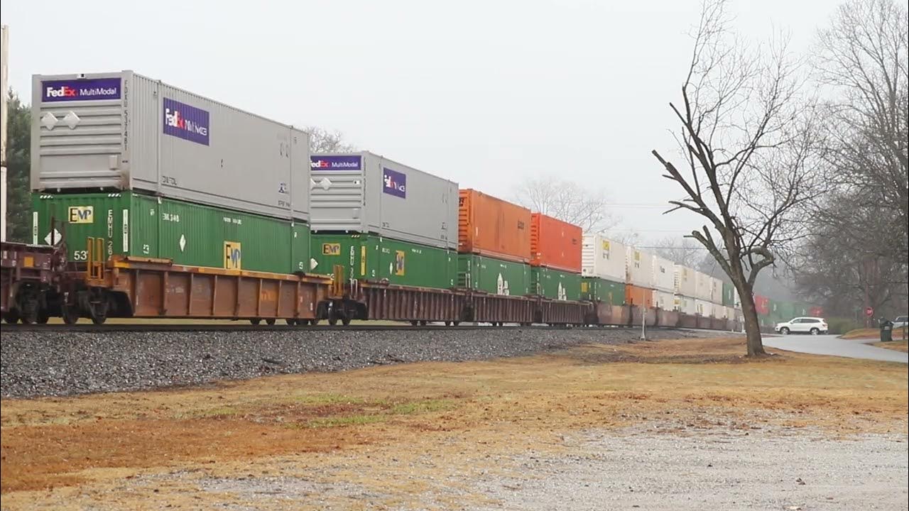 NS 283 with BNSF SD70Ace at Taylors, SC - YouTube