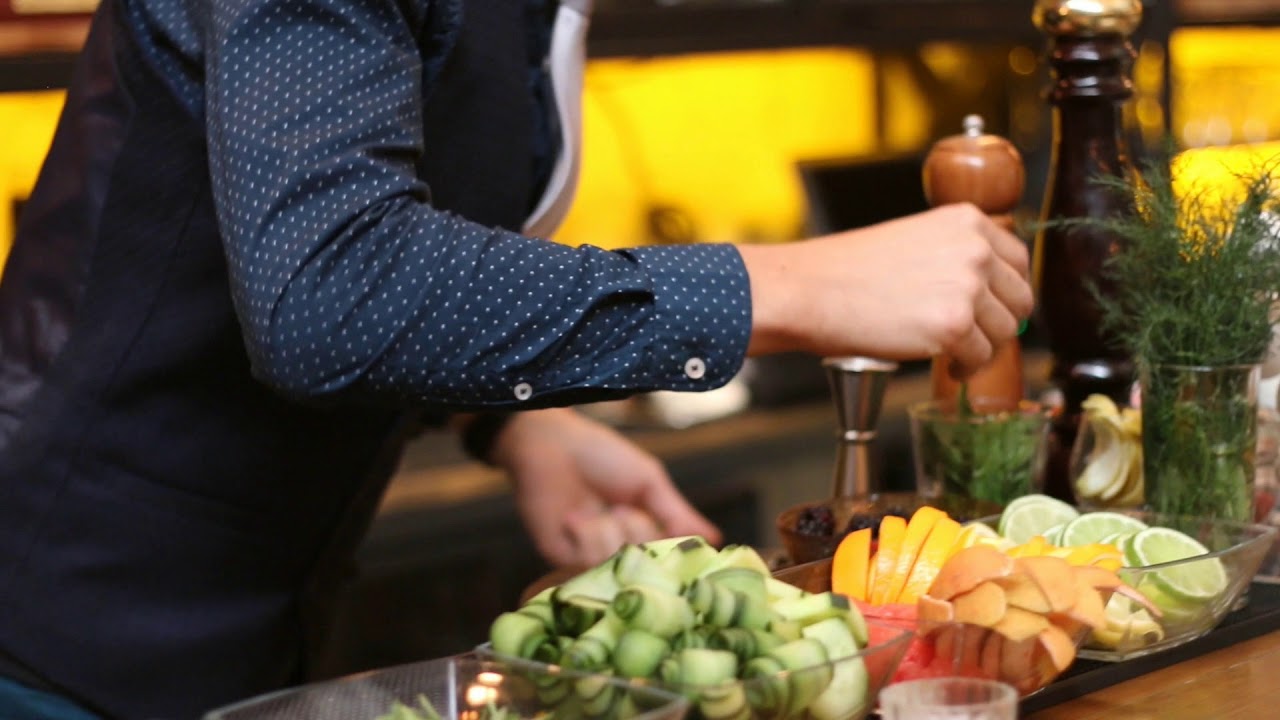 Gin Gin Bartender - YouTube