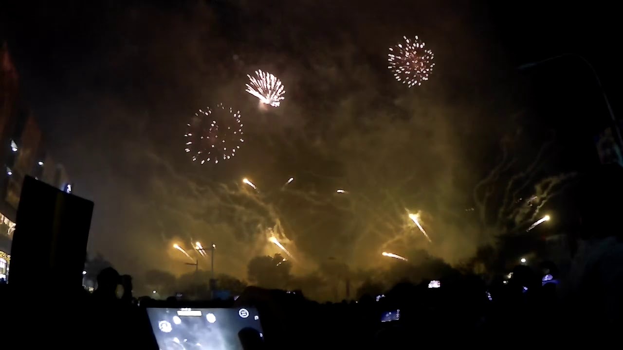 Sinulog 2018 Fireworks Display At Sm City Cebu - YouTube