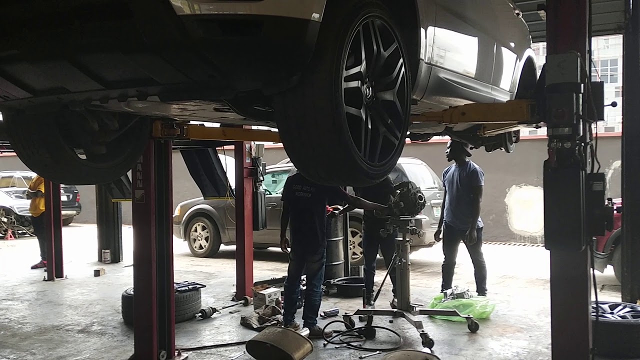 2014 Range Rover Sport rear differential - YouTube