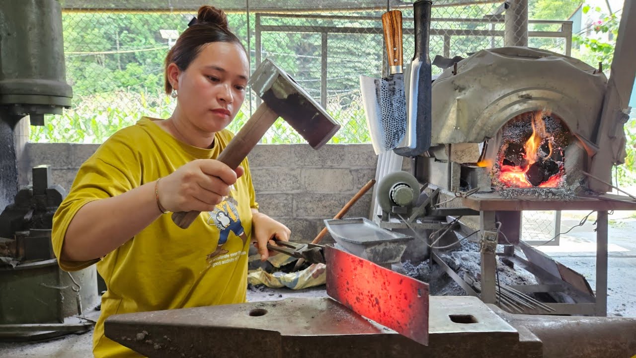 Ly Thi Ca Knife Making - Knife Production Process From Steel & Iron ...