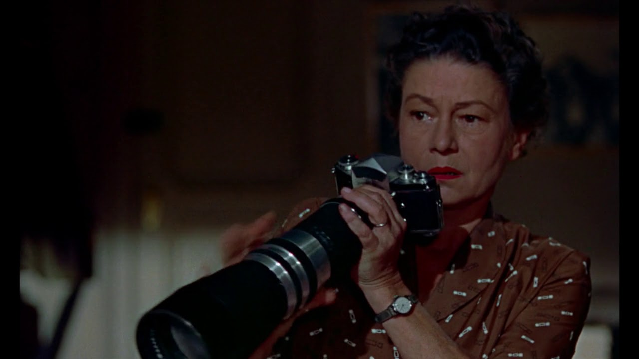 "The Voyeurism of Hitchcock" - YouTube