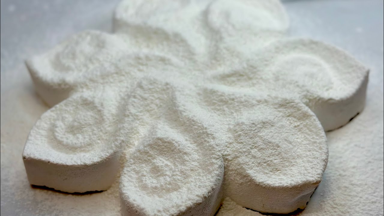 ⚠️SQUEAKY⚠️ Cornstarch Covered Flower ASMR, Gymchalk ASMR, Oddly ...