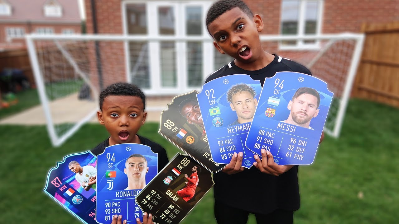 ULTIMATE TEAM DRAFT PACKS IN REAL LIFE! Football Challenge FIFA 19 ...