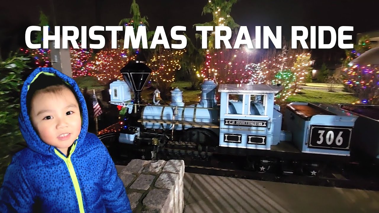 Christmas Train Ride and Smores at Turtle Back Zoo - YouTube