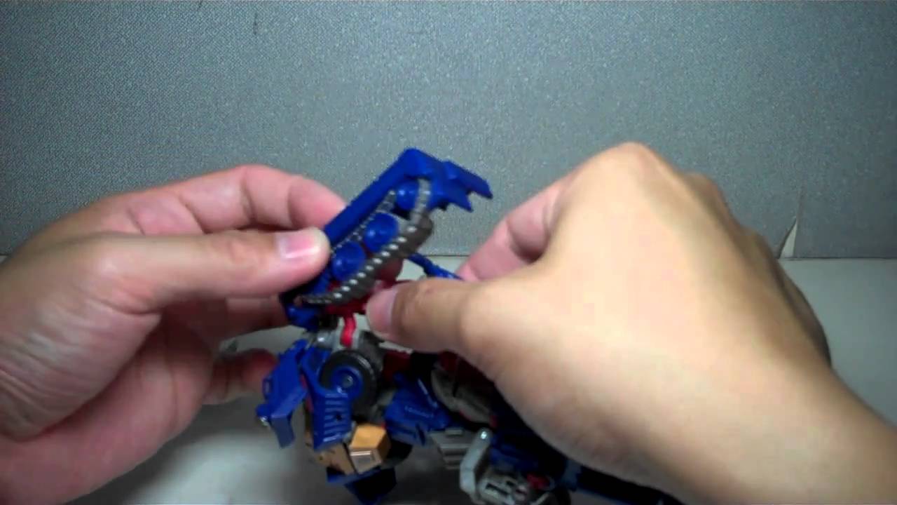 Transformers Generations Darkmount Straxus - YouTube