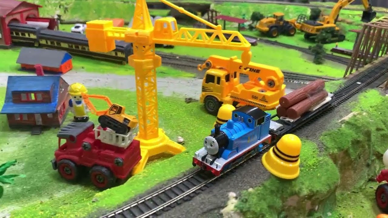 THOMAS TRAIN IN DINOSAURS DIORAMA EPS.2 - YouTube