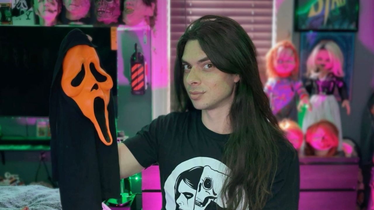 Matt's Mask Mondays: Orange Gen 2 Cotton Shroud Ghostface Mask - YouTube