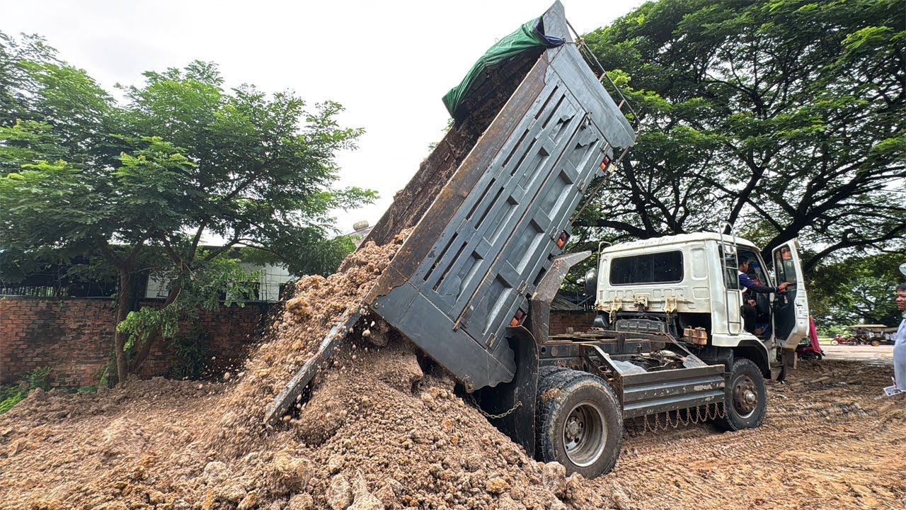 Good time Start Extremely Effective Skills Operator D60P Dozer Push Stone Filling New Land - YouTube