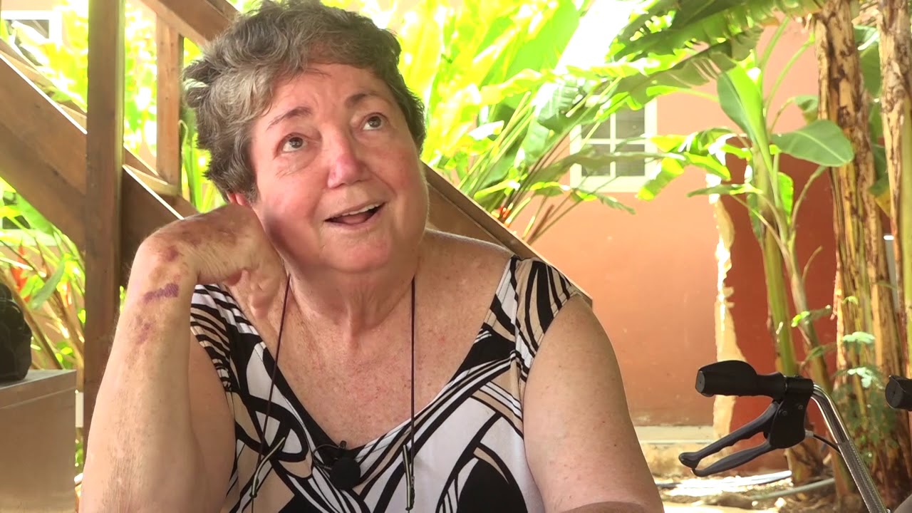 Awe den Herensia, dos entrevista sumamente interesante: Maria 'Dientje ...