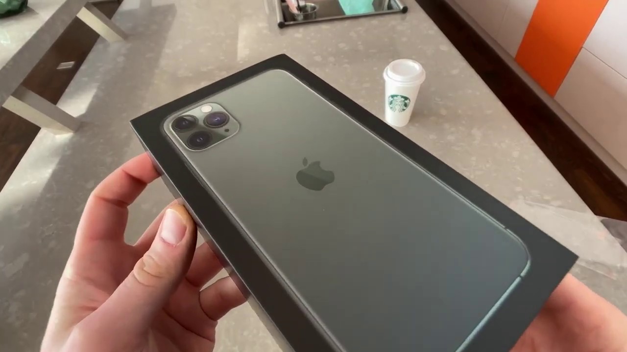 iPhone 11 Pro Max Unboxing - YouTube