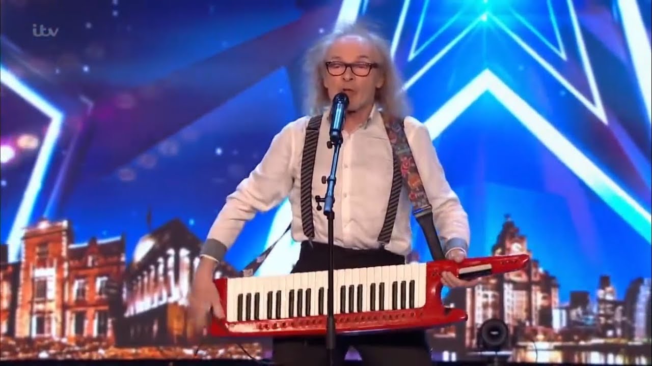 Britain's Got Talent 2019 Keytarist Russell T Bird Full Audition S13E06 ...