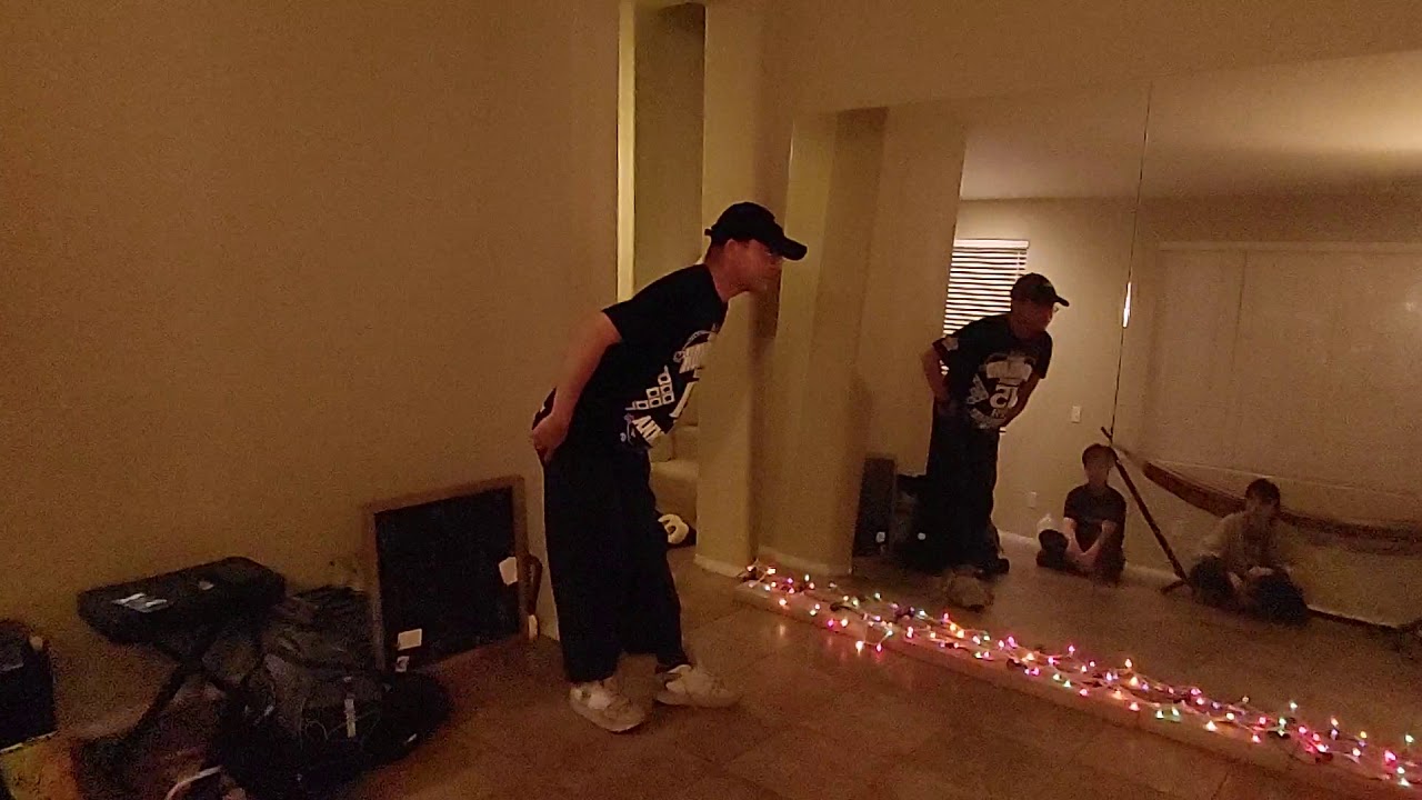 how to robot dance 2 animation dance popping - YouTube