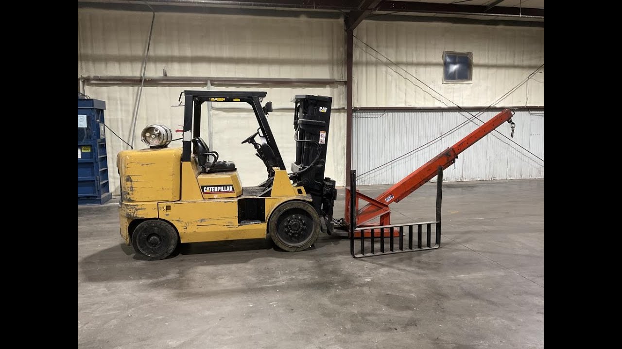 To Be Sold At Auction March 8 at 10:00 a.m. - Lot 40 - Clark Forklift ...