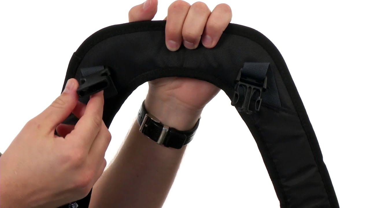 Eagle Creek Quick Snap Strap SKU:8414273 - YouTube