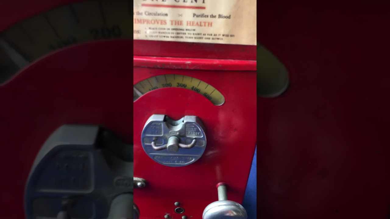 1930s Advance Shock Machine Penny Arcade Coin-Op Shocker - YouTube