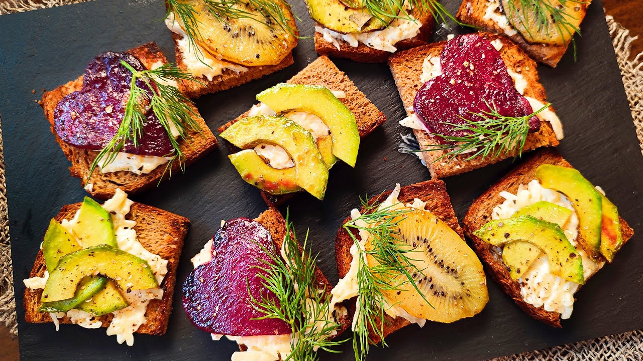 Delicious Appetizer Beautiful Snacks for guests on your festive table ...