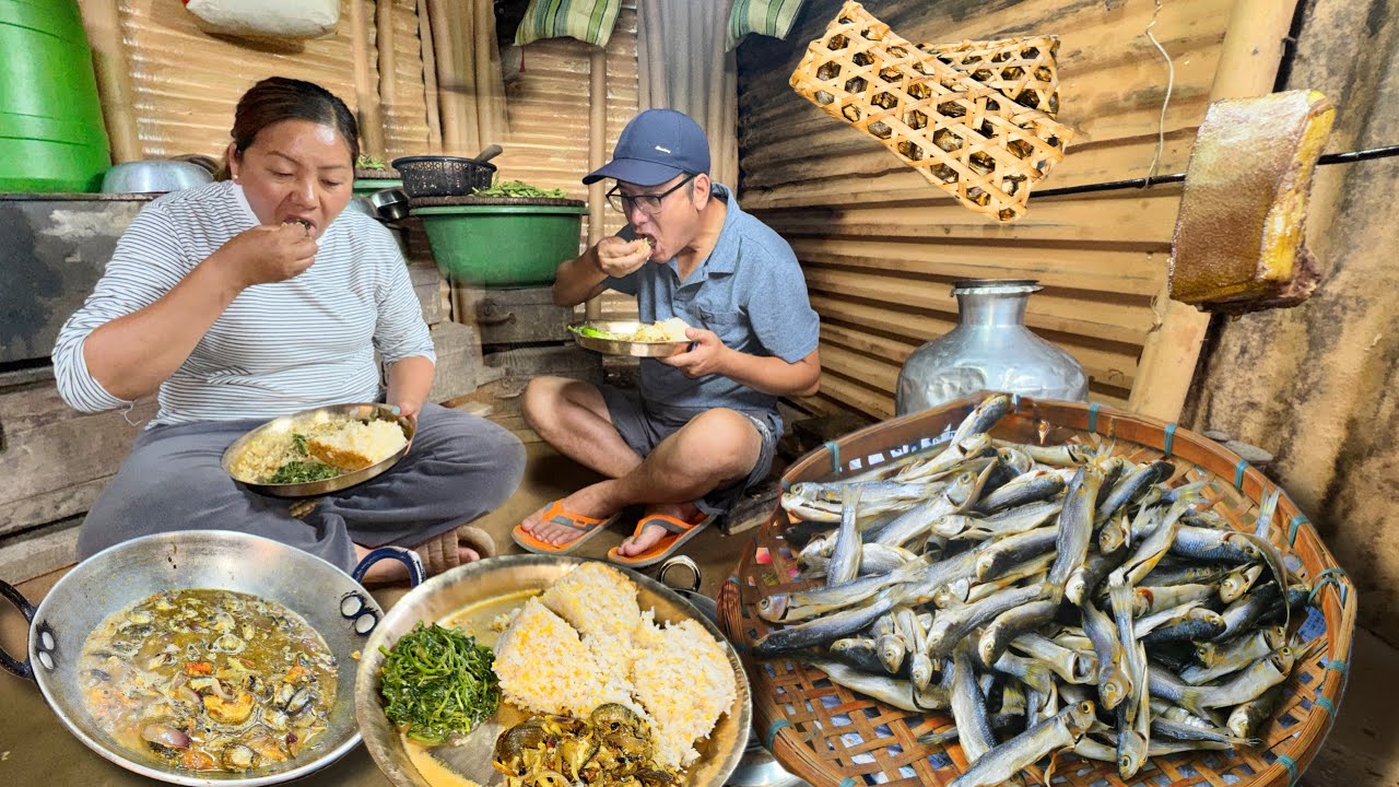 Village style Dry Fish Curry Cooking & Eating | Fish Curry Recipe ...