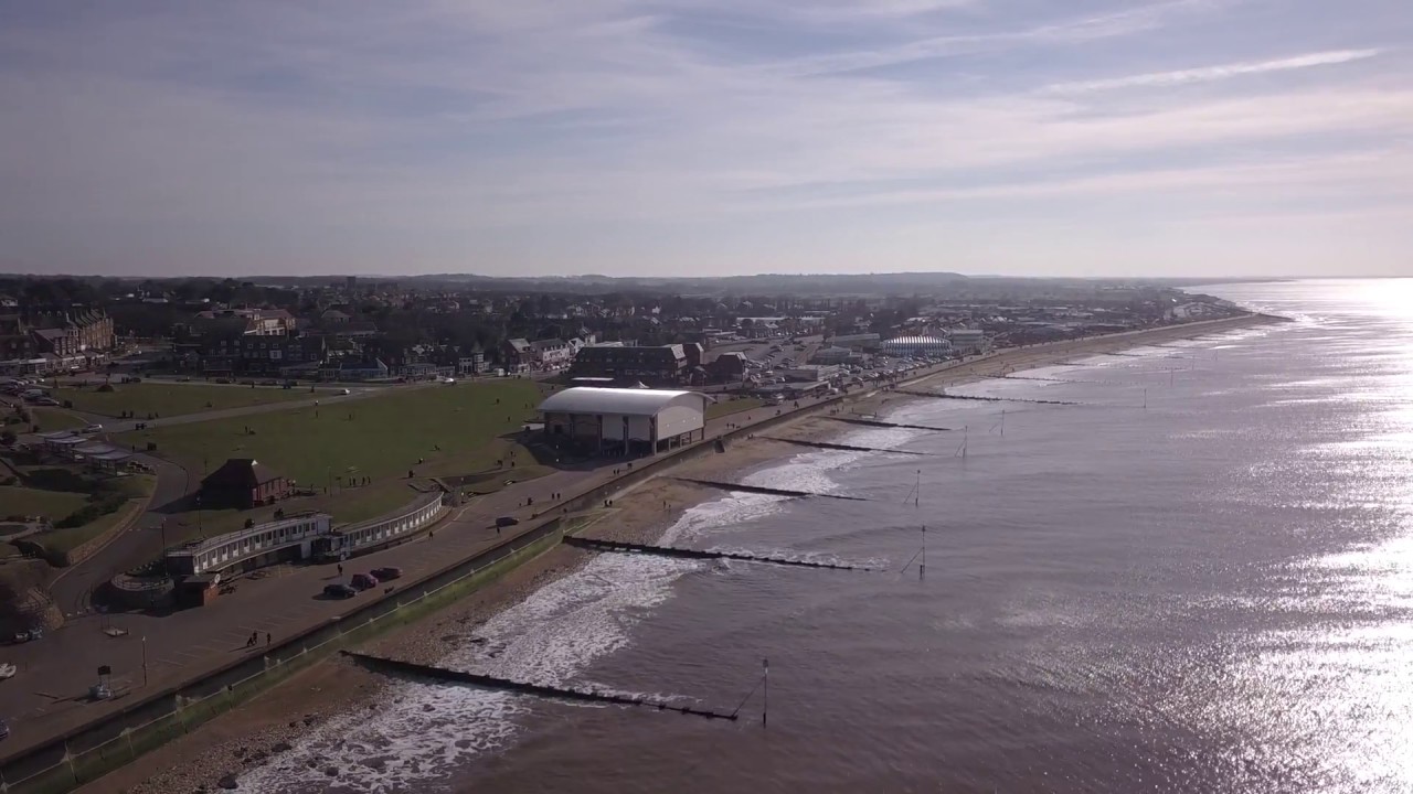 Hunstanton, Norfolk (2018 part II) - DJI Mavic Pro (4K) - YouTube