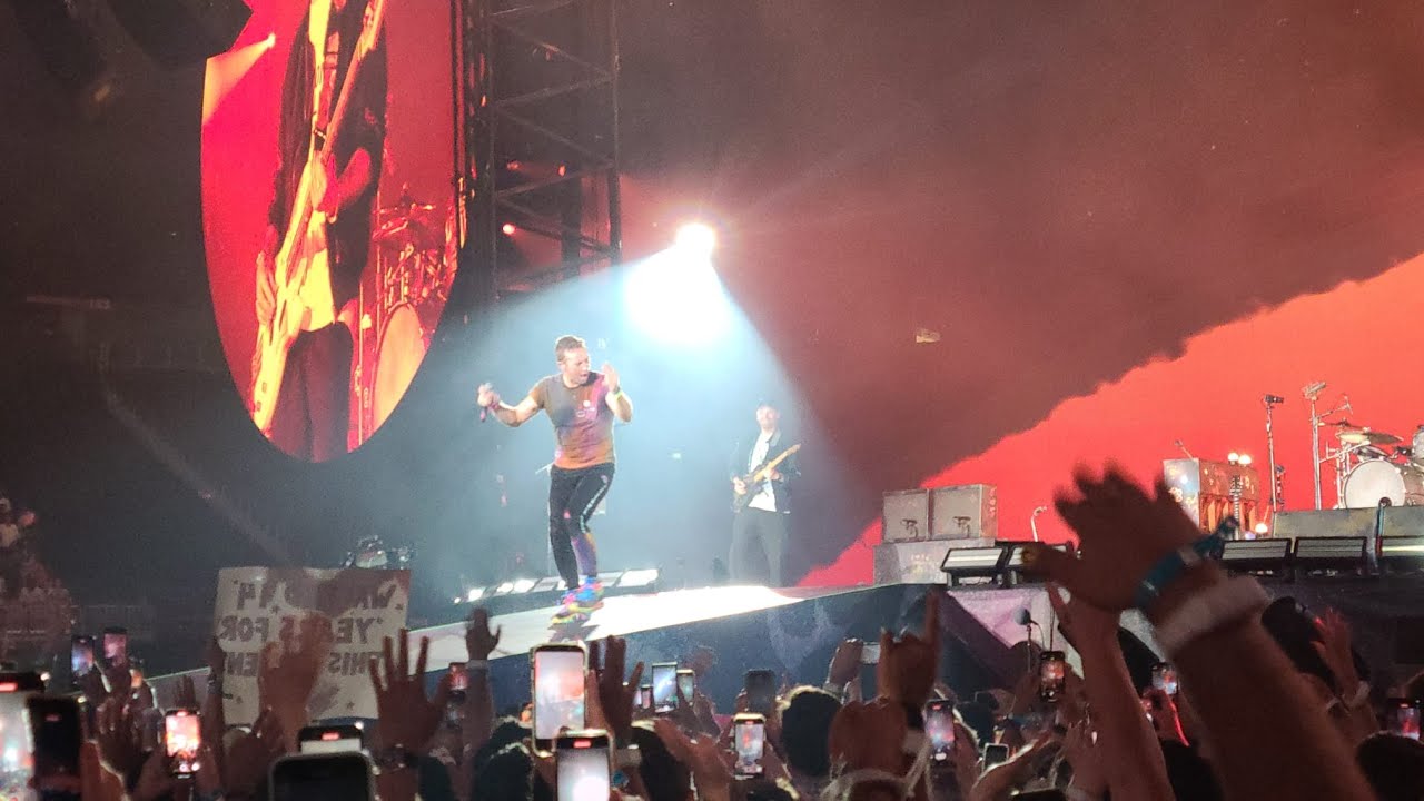 Coldplay- In My Place (live in Atlanta, June 2022) - YouTube