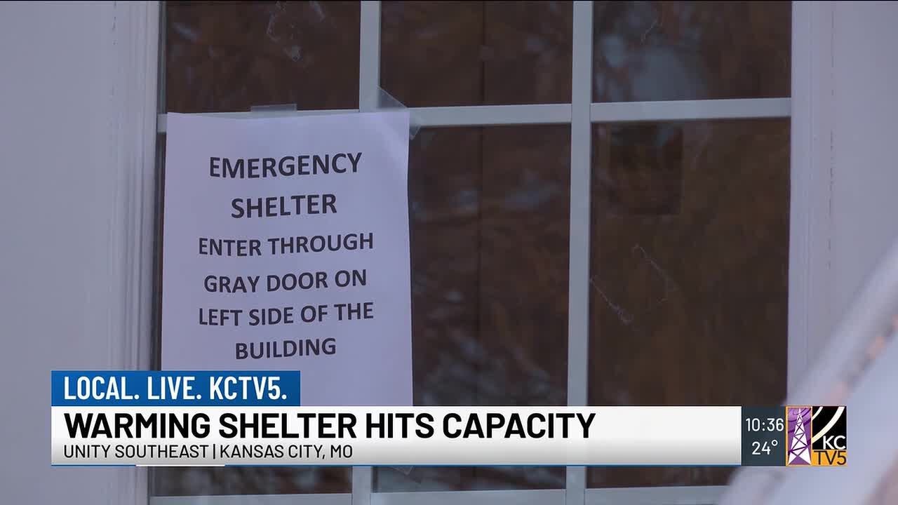 Kansas City shelter at capacity still welcomes homeless with volunteer ...