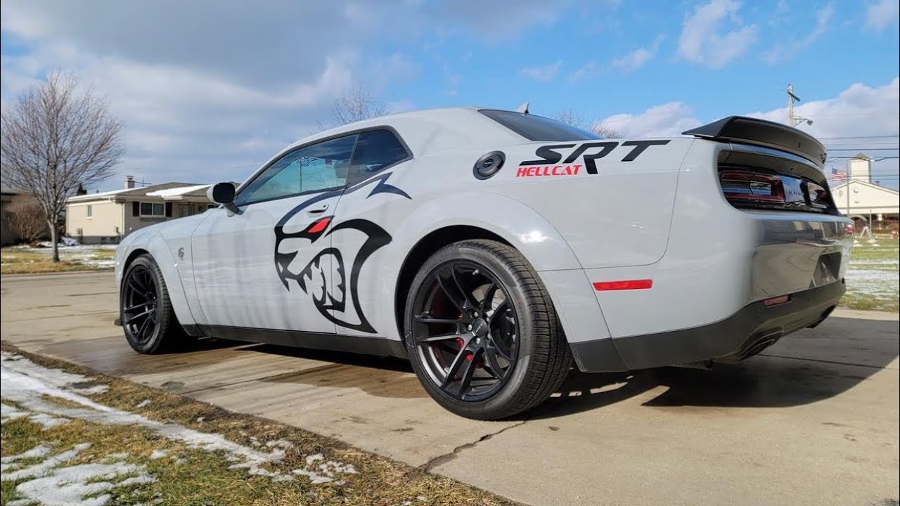 BRAND NEW CHALLENGER HELLCAT GETS A LEGMAKER INTAKE!! **WHINES** - YouTube